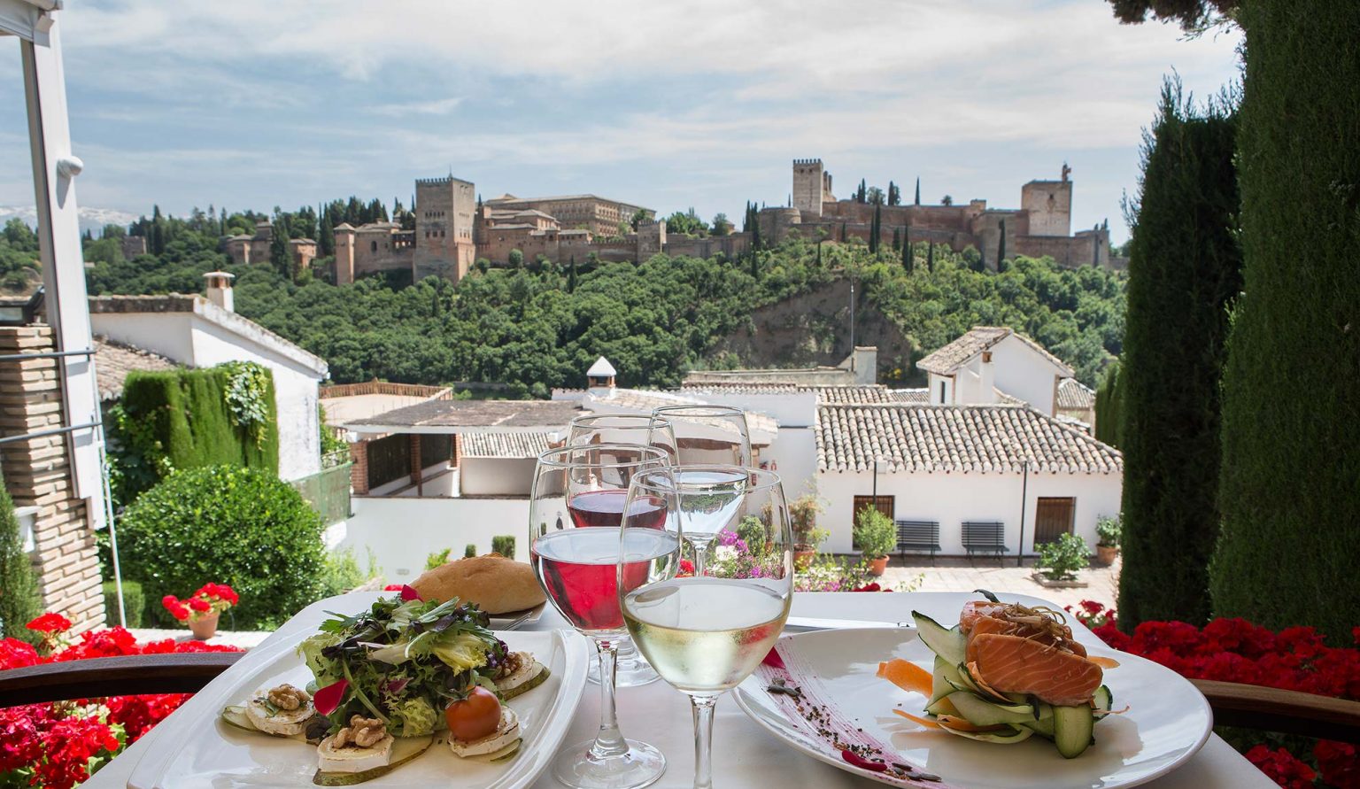 Qué ver, qué hacer y qué comer para disfrutar al máximo de Granada ...